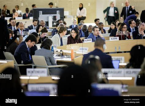 Annalena Baerbock Federal Foreign Minister R Taken At The 55th