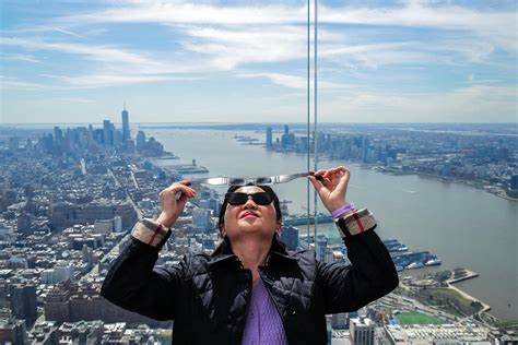 Solar Eclipse Excitement Sweeps Across North America Türkiye Today