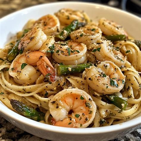 Shrimp Scampi Pasta With Asparagus