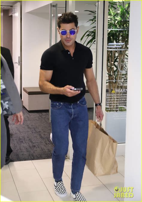 Zac Efron Joins The Iron Claw Co Stars Jeremy Allen White And Harris Dickinson At Press Event