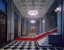 国会議事堂案内 中央玄関参議院