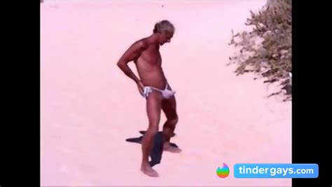 Tanned Guy On Beach In Tiny String Thong Temporarily Eporner