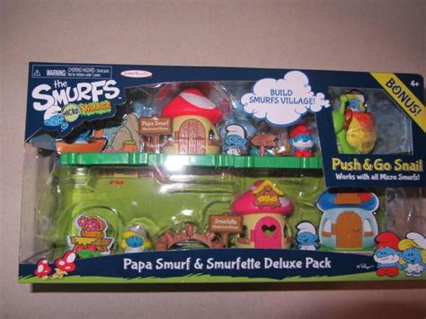 The Smurfs Micro Village Papa Smurf And Smurfette Deluxe Pack Bonus