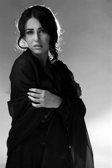 Ushna Shah Biography Ushna Shah Pics