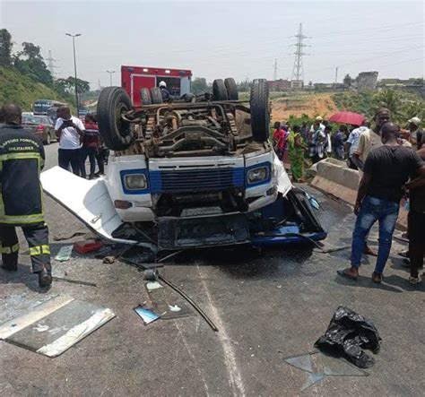 Côte d Ivoire 27 victimes dont 5 cas graves dans un carambolage