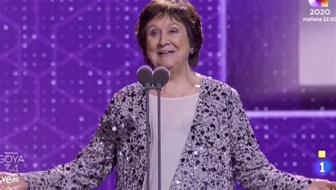 Julieta Serrano Recoge Su Primer Goya A Los 87 Años Con Elogios A Pedro