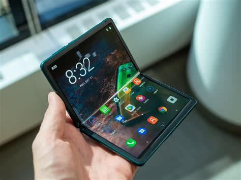 TCL Shows Off Crazy Foldable Prototypes Including A Rollable Extending
