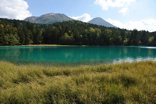 オンネトー 北海道 後ろの山は雌阿寒岳と阿寒富士です Ishibashi Shunsuke Flickr