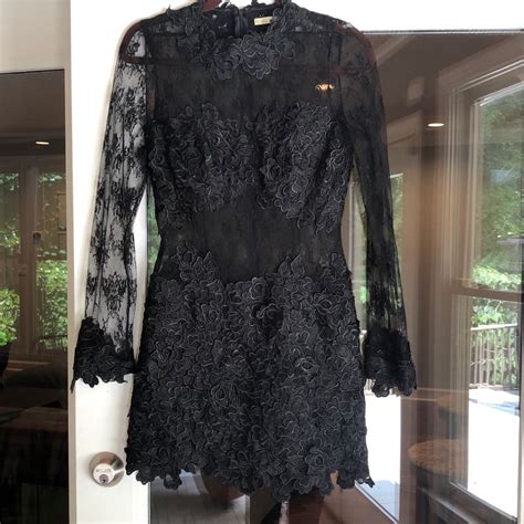Issue Ny Black Lace Midi Gem