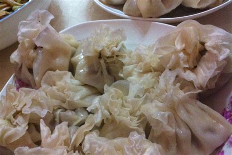 羊肉烧麦内蒙名吃的做法 图解羊肉烧麦内蒙名吃怎么做如何做好吃 羊肉烧麦内蒙名吃家常做法大全 依然美丽1970 豆果美食