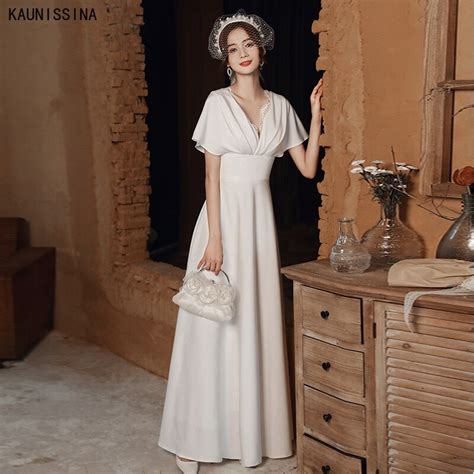 Kaunissina 화이트 새틴 신부 드레스 긴 웨딩 드레스 심플한 반팔 심플한 신부 가운 플러스 사이즈 신제품결혼식