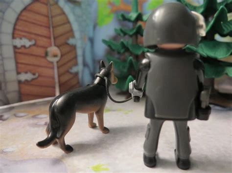 Policier Swat Gign Raid Police Intervention 5369 Casque Chien Dassaut