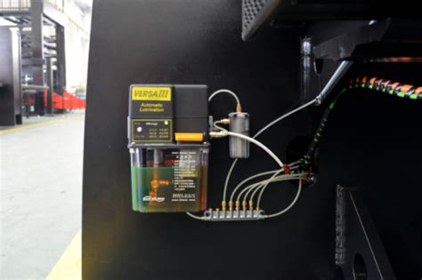Lust Servo Motor Cnc Turret Punching Mahcine Cnc Turret Punching