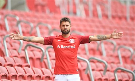 Rafael Sobis é Acusado De Ser Gremista