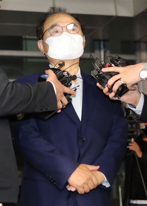 경찰 여직원 성추행 오거돈 전 부산시장 사전구속영장 신청 아시아경제