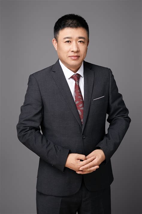 垦鑫达老板张海军高瞻远瞩因势利导加大通信技术研发投入 搜狐大视野 搜狐新闻