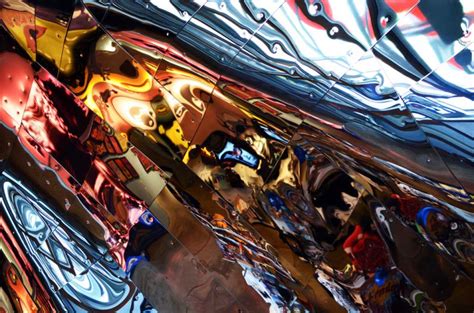 Вне законов классической архитектуры Experience Music Project от Фрэнка Гери — Project Bauhaus