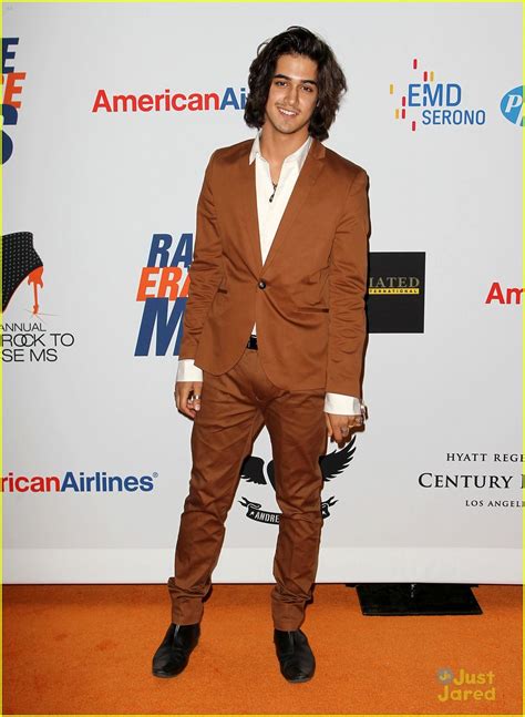 Avan Jogia And Zoey Deutch Race To Erase Ms Gala Photo 473506 Photo
