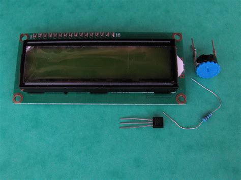Picaxe Thermometer Prototype With Ds18b20 Sensor And Lcd Display