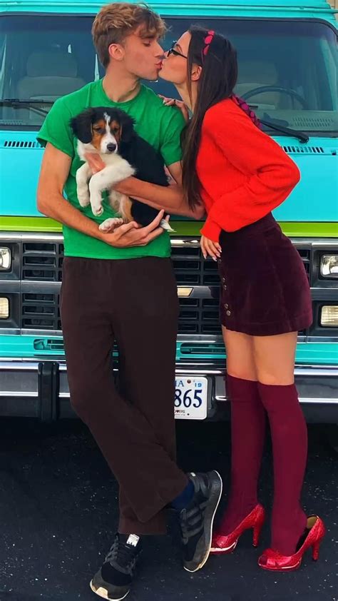 Couples Scooby Doo Halloween Costume Artofit