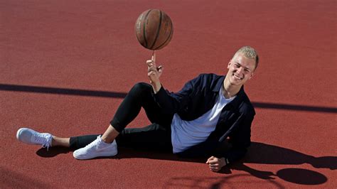 Jaunā Zvaigzne Francis Lācis Jo Vairāk Esmu Basketbola Zālē Jo Mazāk