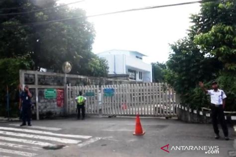 Amankah Mengisap Rokok Sampoerna Produksi Rungkut Surabaya