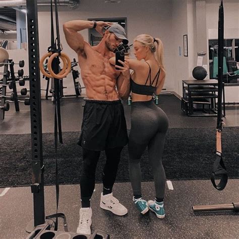 Pin by EVA on daisy keech ୨ Gym couple Fit couples