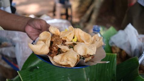 150 Pecel Lele Foto Stok Potret And Gambar Bebas Royalti Istock