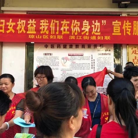 70后母亲的对话：为什么年轻人不愿意生孩子结婚70后新浪新闻