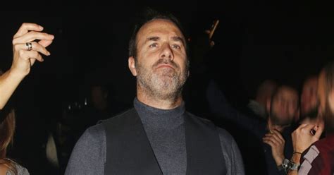 Πρόδρομος Καθηνιώτης Μας συστήνει την θετή του κόρη που παίζει στο