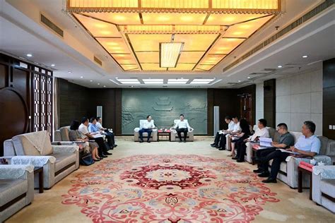 王宏会见中国建设银行贵州省分行党委书记行长胡寄望一行贵阳合作发展