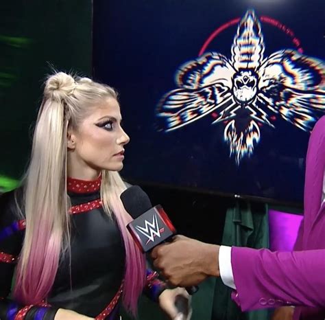 When Alexa Bliss Paid Tribute To Undertaker Ralexabliss