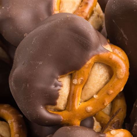 Peanut Butter Pretzel Bites