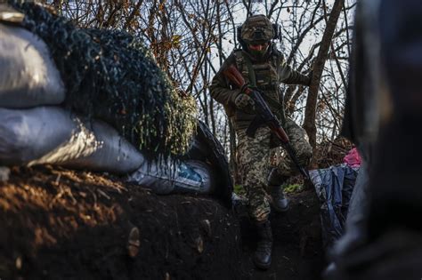 Russia Orders Troop Withdrawal From Kherson Ukraine