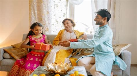 20 Exceptional Diwali Ts For Your Mother In Law In India