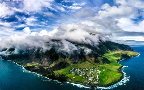 Approx 250 People Live On Tristan Da Cunha The Most Remote Inhabited