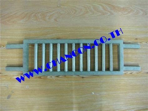 เกรตติ้งตะแกรงเหล็กไฟเบอร์กล๊าสพลาสติกระบายน้ำล้นรอบขอบสระว่ายน้ำสำเร็จรูป ฝาปิดบ่อพัก