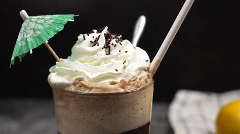 4 Modi Per Preparare Un Coca Cola Float Wikihow