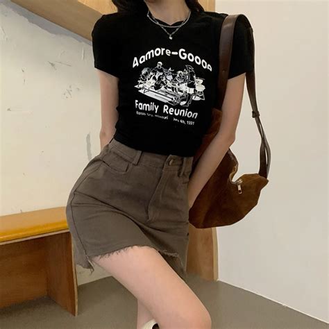 短款印花t恤女2023夏季新款韩版修身显瘦设计感小众短袖上衣ins潮虎窝淘