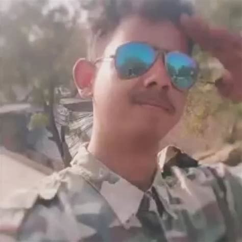 Samrat Pandey Samrat Pandey1244 • Threads Say More