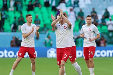 Premie dla piłkarzy reprezentacji Polski za mundial Ile zarobili na