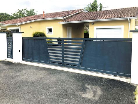 Portail Coulissant Motorisé En Acier Lo Design
