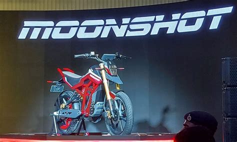 Lml Unveils Star Electric Scooter Orion And Moonshot E Bike Concept
