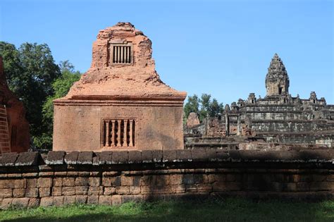 អាជ្ញាធរជាតិអប្សរា បញ្ចប់ការជួសជុលបណ្ណាល័យជ្រុងអាគ្នេយ៍នៃប្រាសាទបាគង Khmerload Cambodia