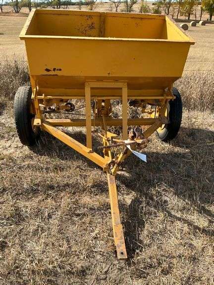 Pull Type Pto Seeder Gran Auction Service