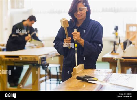 Mallet And Chisel Hi Res Stock Photography And Images Alamy