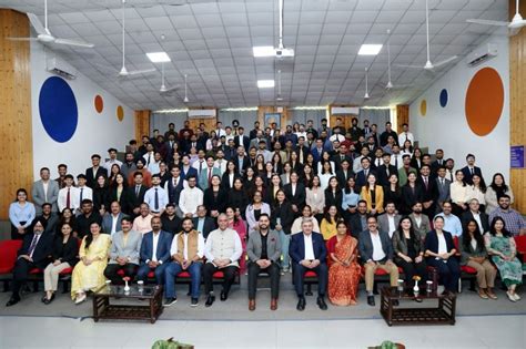 Mbasprint Trainingforsuccess Corporateleadership Learninganddevelopment Shoolini Suraj