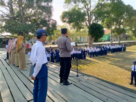 Kapolsek Penyinggahan Menjadi Pembina Upacara Bendera Portalkubar