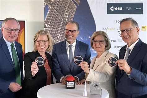 Esa Participants At The Opening Of The Austrian Phi Lab