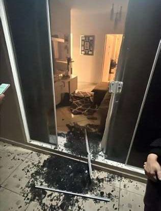 Bandidos armados amarram ameaçam e assaltam família em Indaial